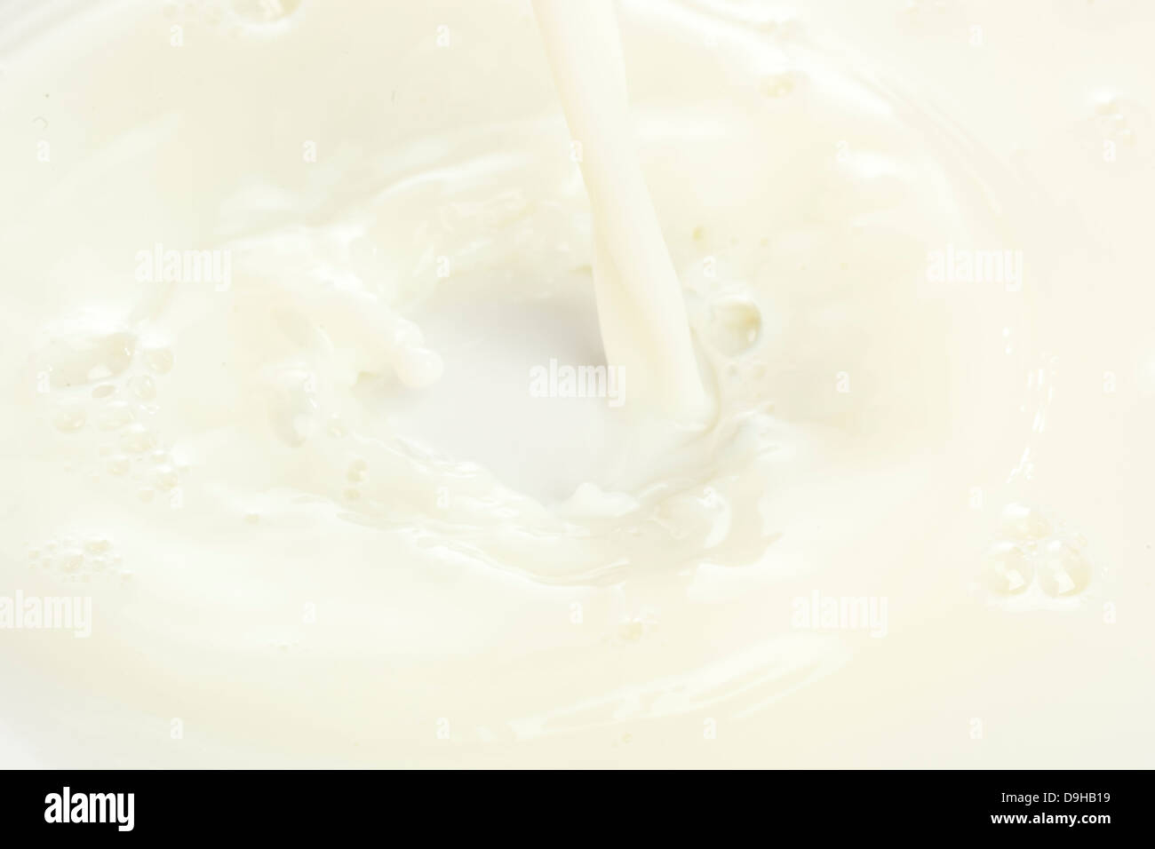Organic White Milk Texture with bubbles and splashes Stock Photo - Alamy