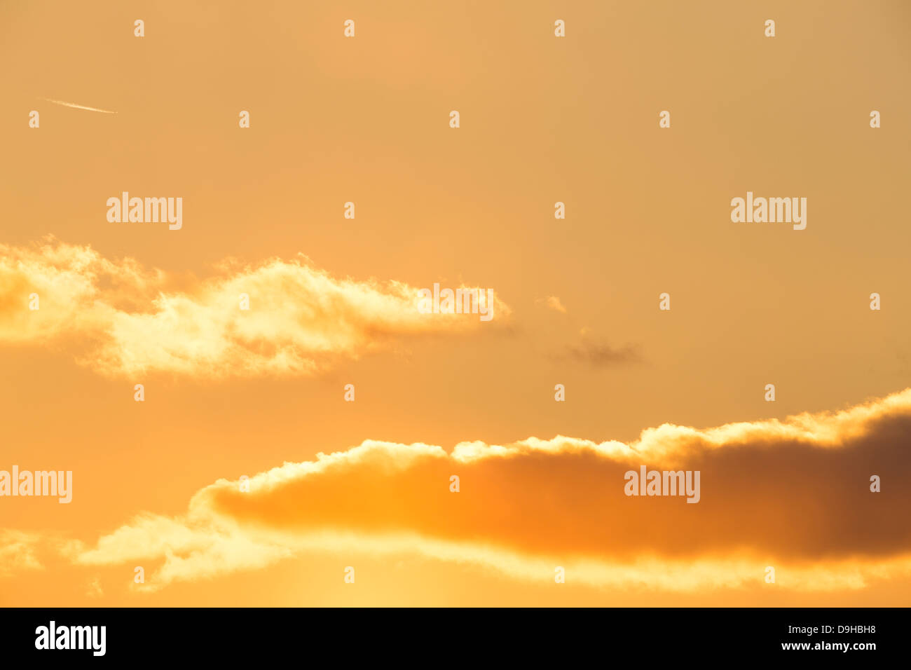 Golden clouds hi-res stock photography and images - Alamy