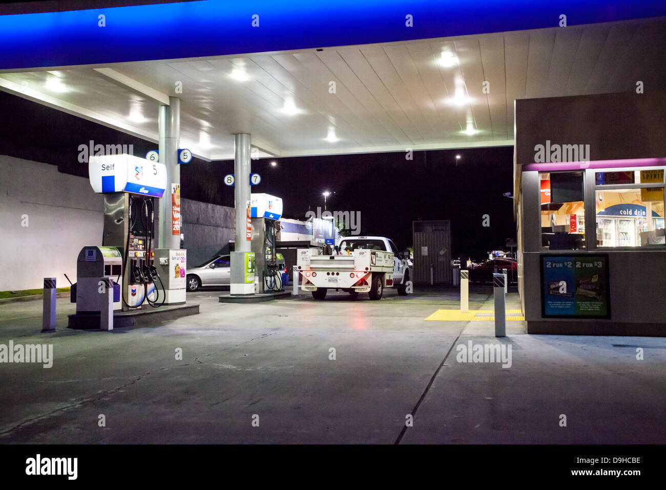 A Chevron Gas Station at night in Los Angeles at Figueroa and ...