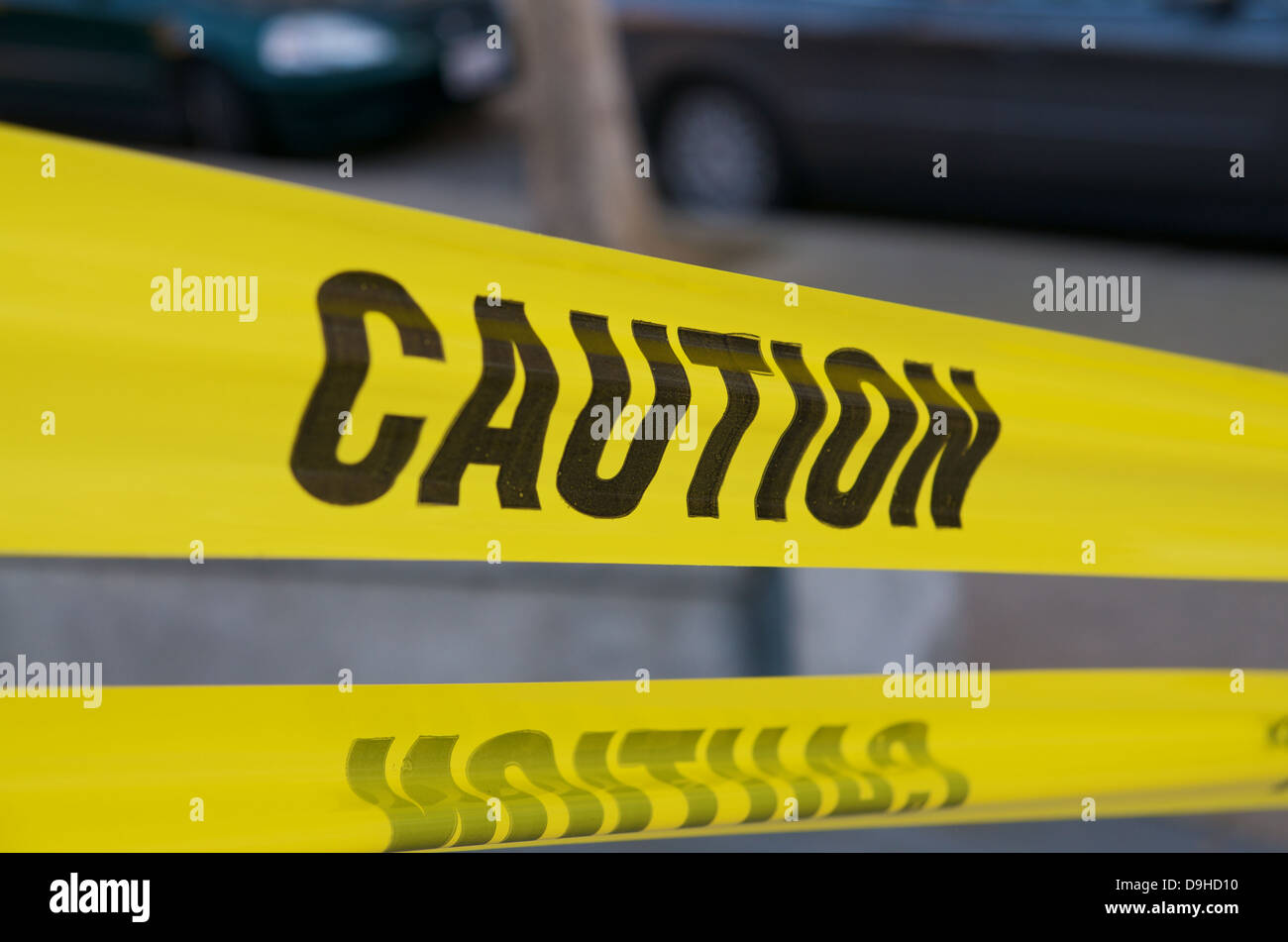Yellow black caution sign hi-res stock photography and images - Alamy