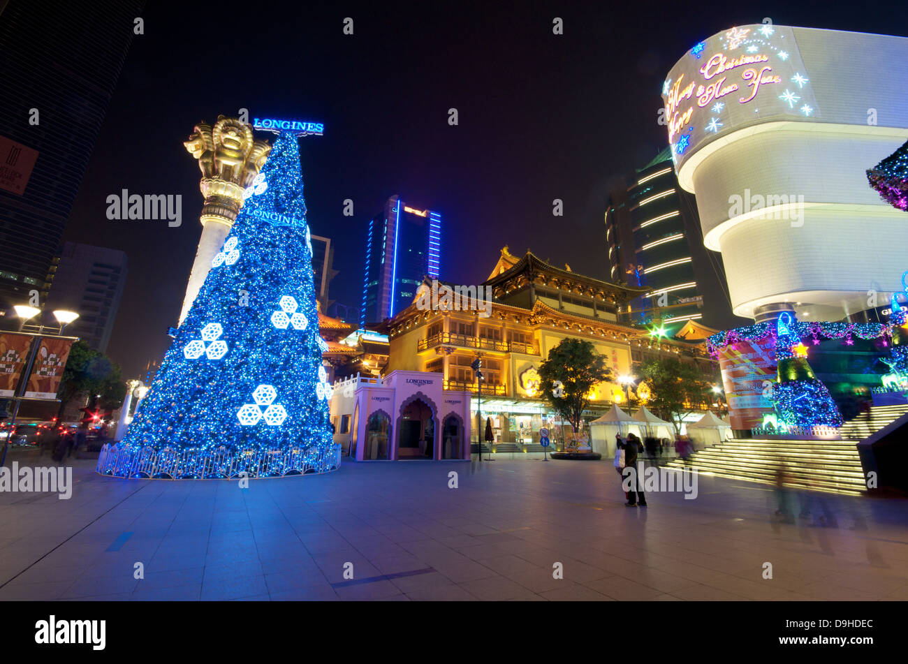 Shanghai during christmas in china hi-res stock photography and images ...