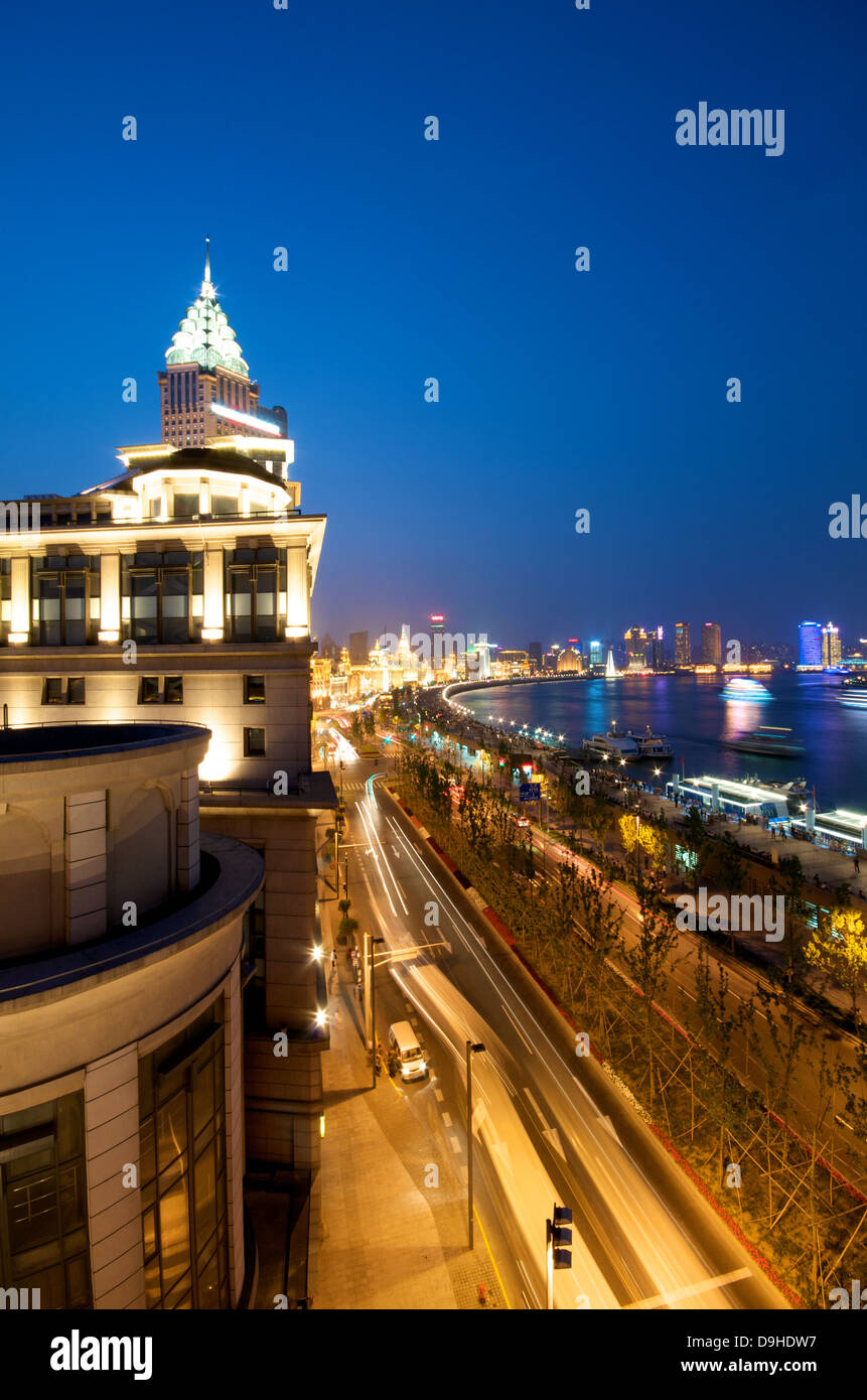 Night view on bund hi-res stock photography and images - Alamy