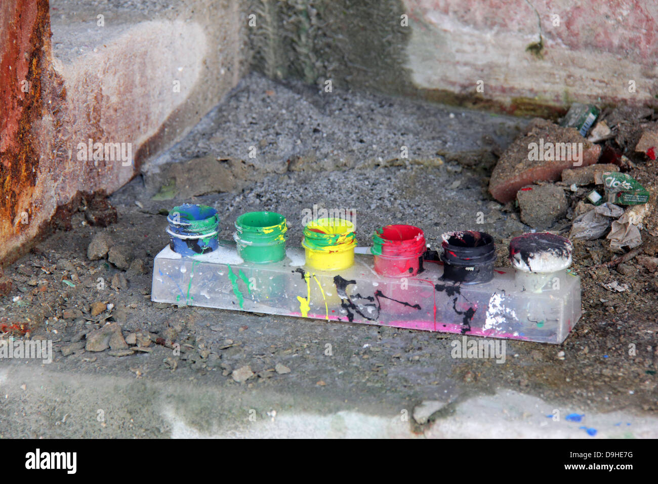 Empty paint containers hi-res stock photography and images - Alamy