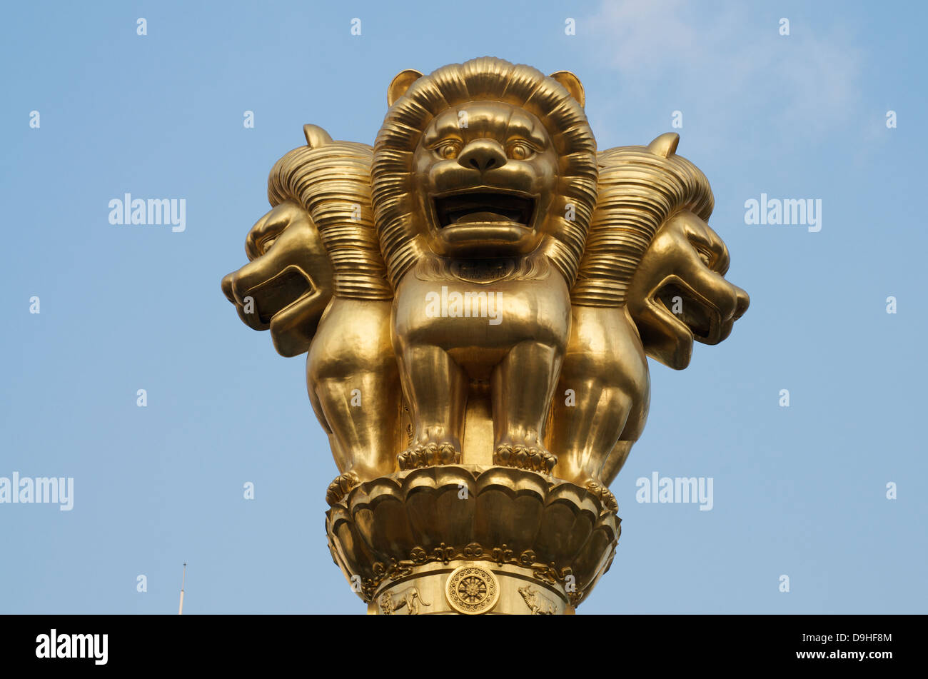 Golden Chinese Lion Statue Jing An Temple Shanghai Stock Photo - Alamy