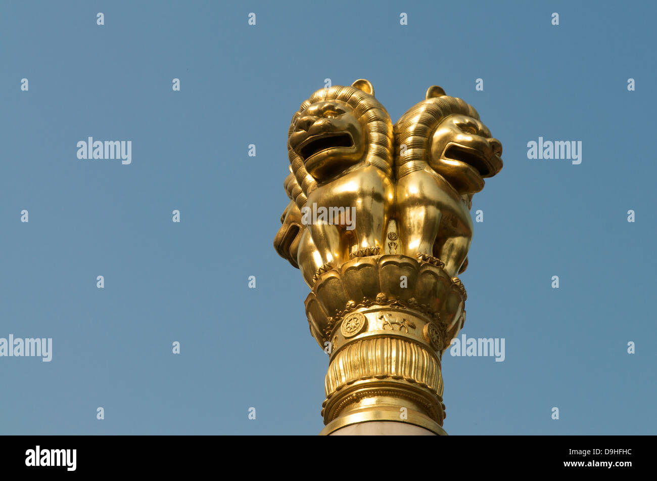 Golden Chinese Lion Statue Jing An Temple Shanghai Stock Photo - Alamy