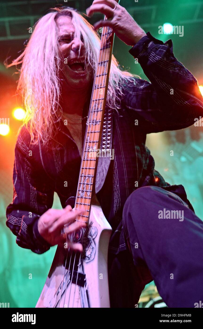 Dana strum hi-res stock photography and images - Alamy