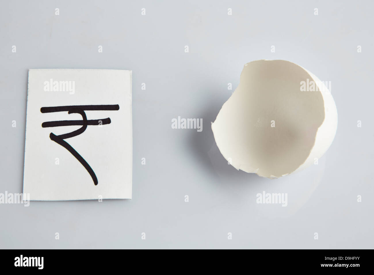 Broken shell sign hi-res stock photography and images - Alamy