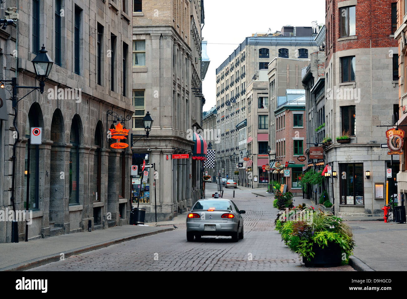 City street view Stock Photo - Alamy