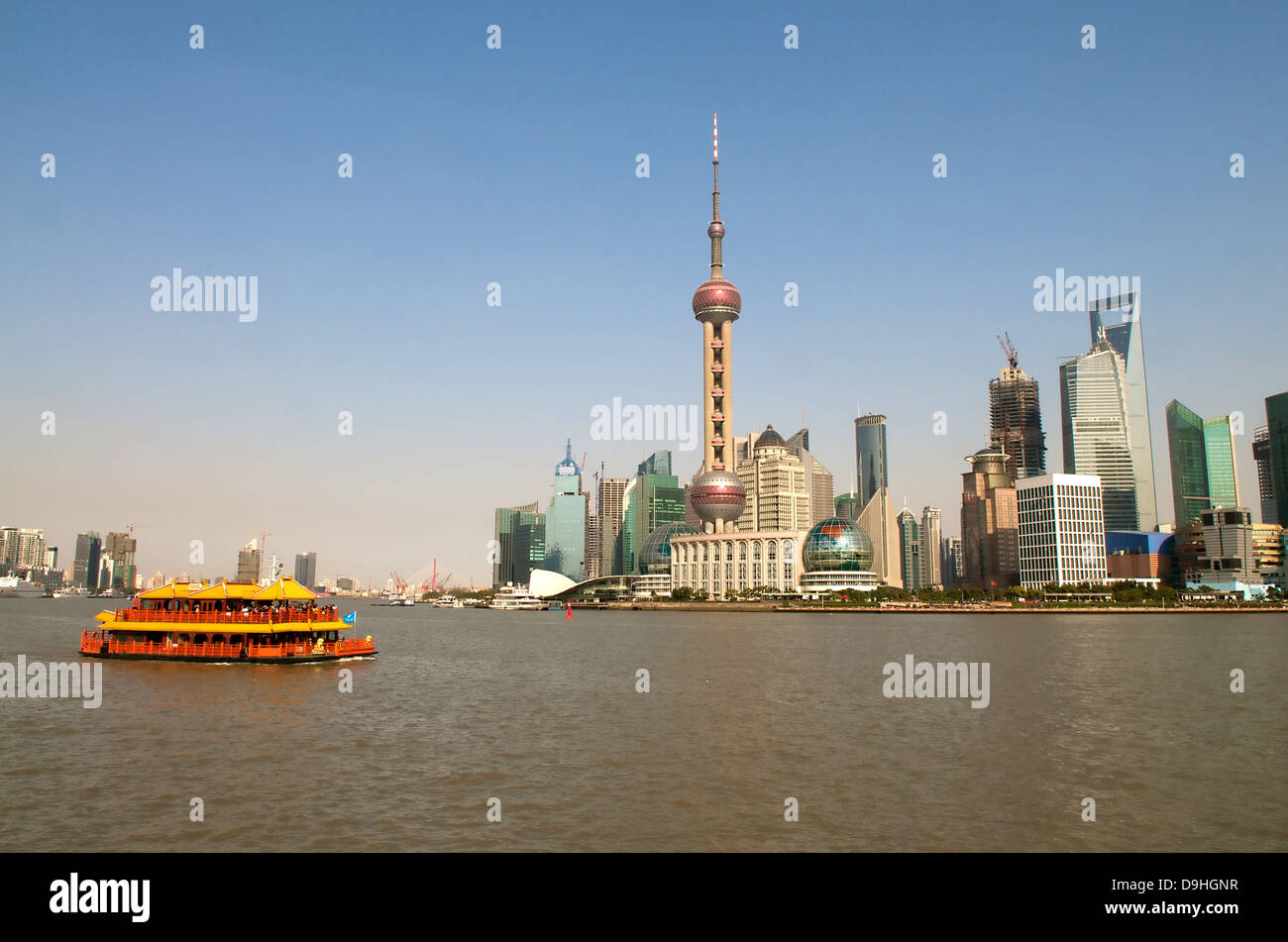 Shanghai Harbor. Hub of Asia Stock Photo - Alamy