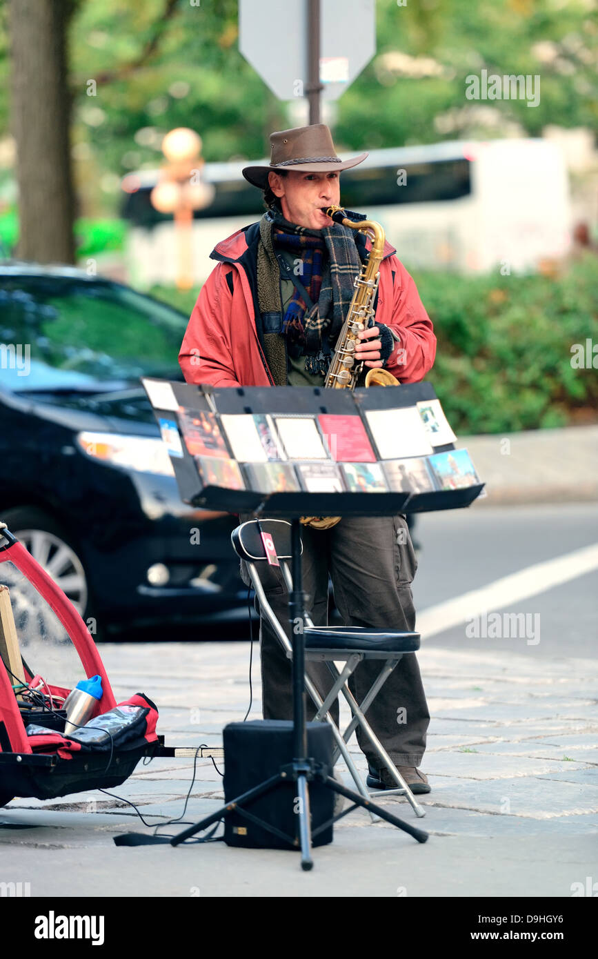 Local artist performs on street Stock Photo - Alamy