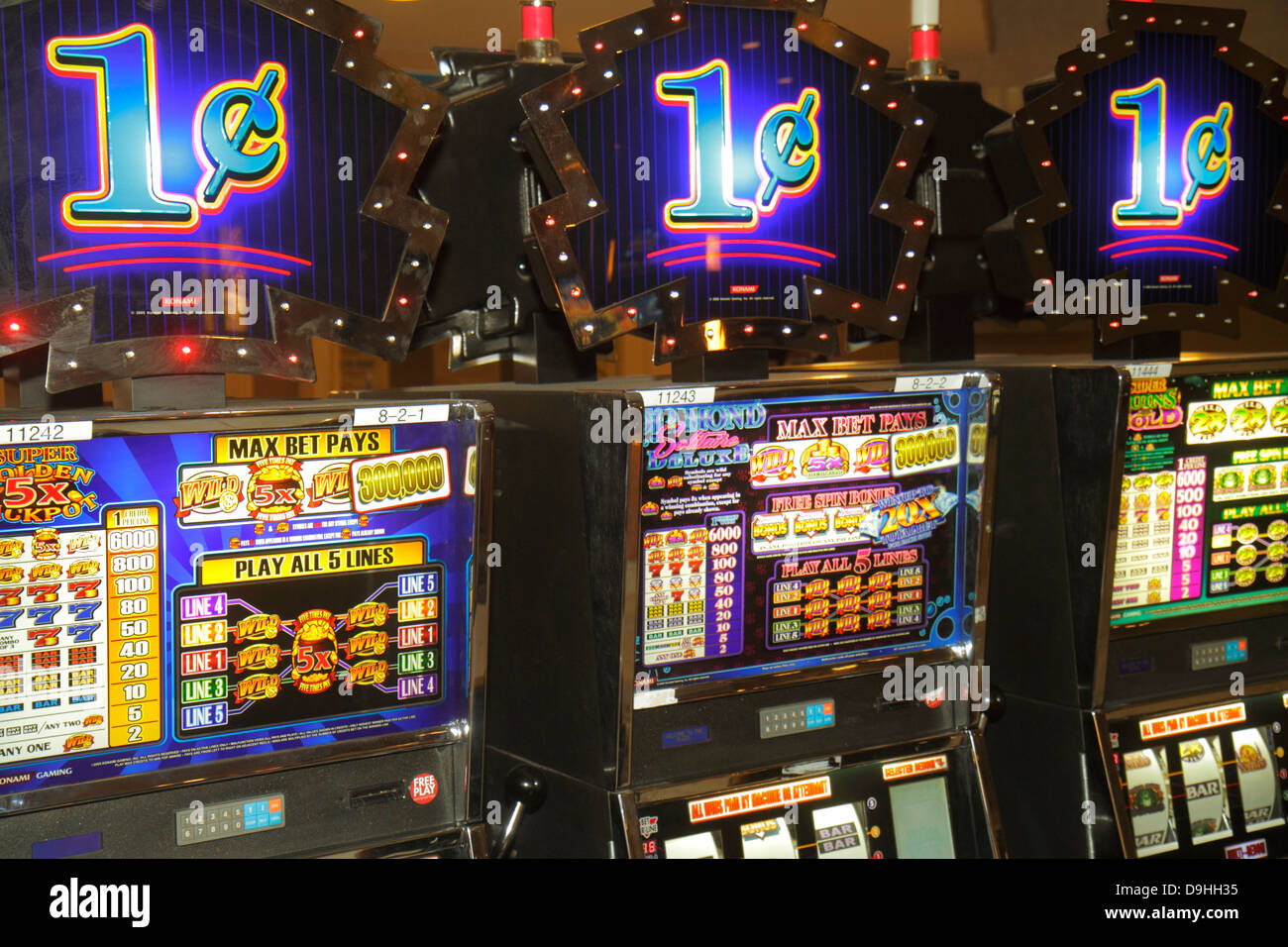 Las Vegas Nevada,Downtown,Plaza Hotel & Casino,gamble,gambling,slot ...