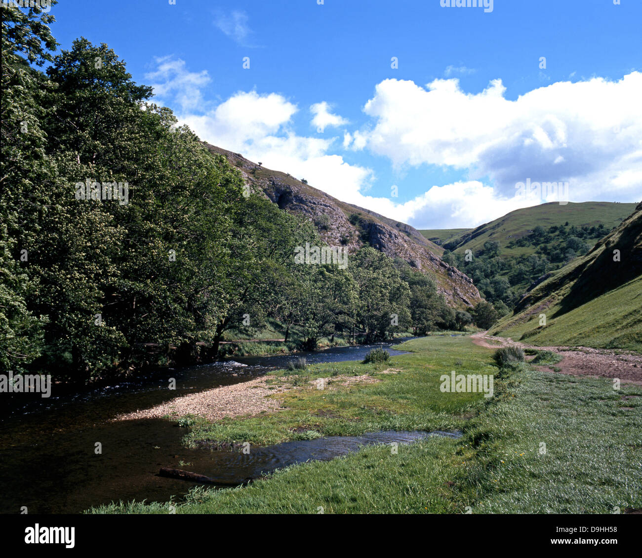 Dovedale peak district hi-res stock photography and images - Alamy