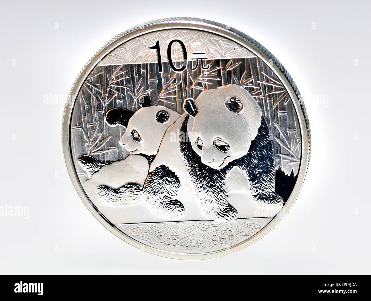Silver coin hi-res stock photography and images - Alamy