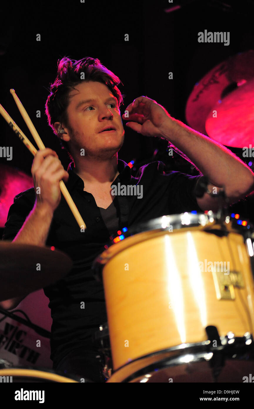 Kim Macaulay playing drums for Mike Marlin performing live at the O2 ...