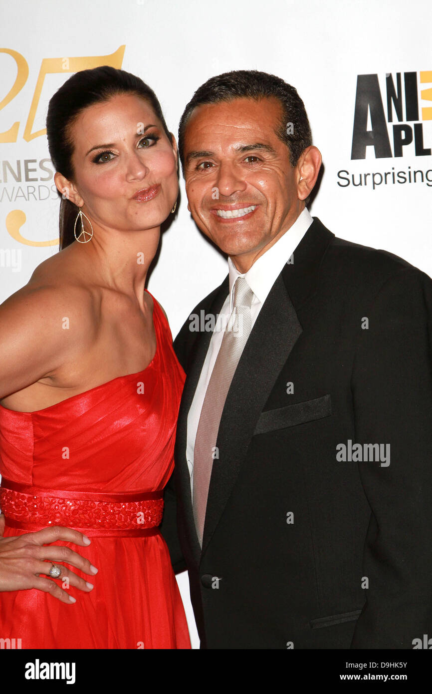 Lu Parker with the Los Angeles Mayor Antonio Villaraigosa 25th ...