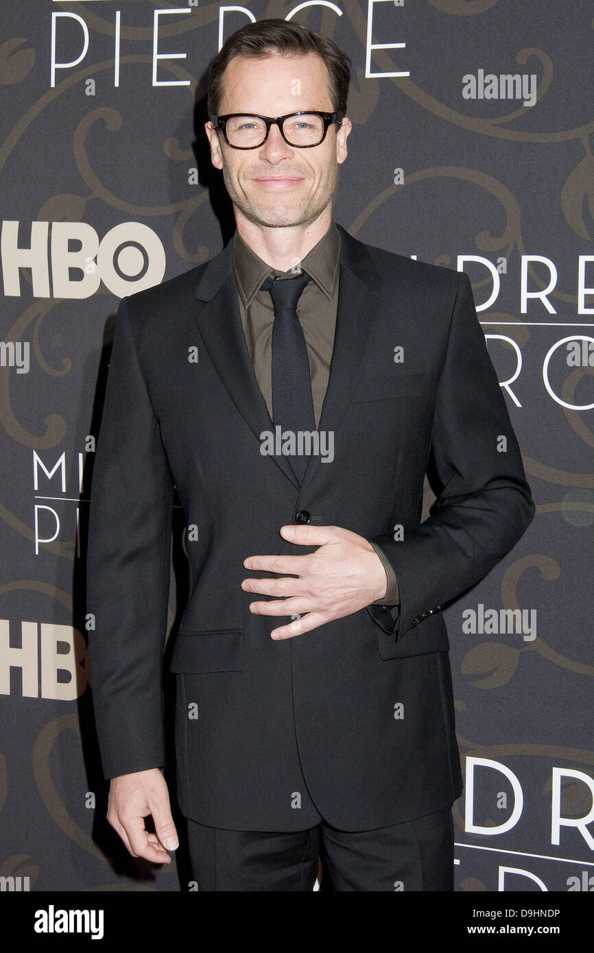 Guy Pearce at the New York Premiere of "Mildred Pierce" - Arrivals New ...