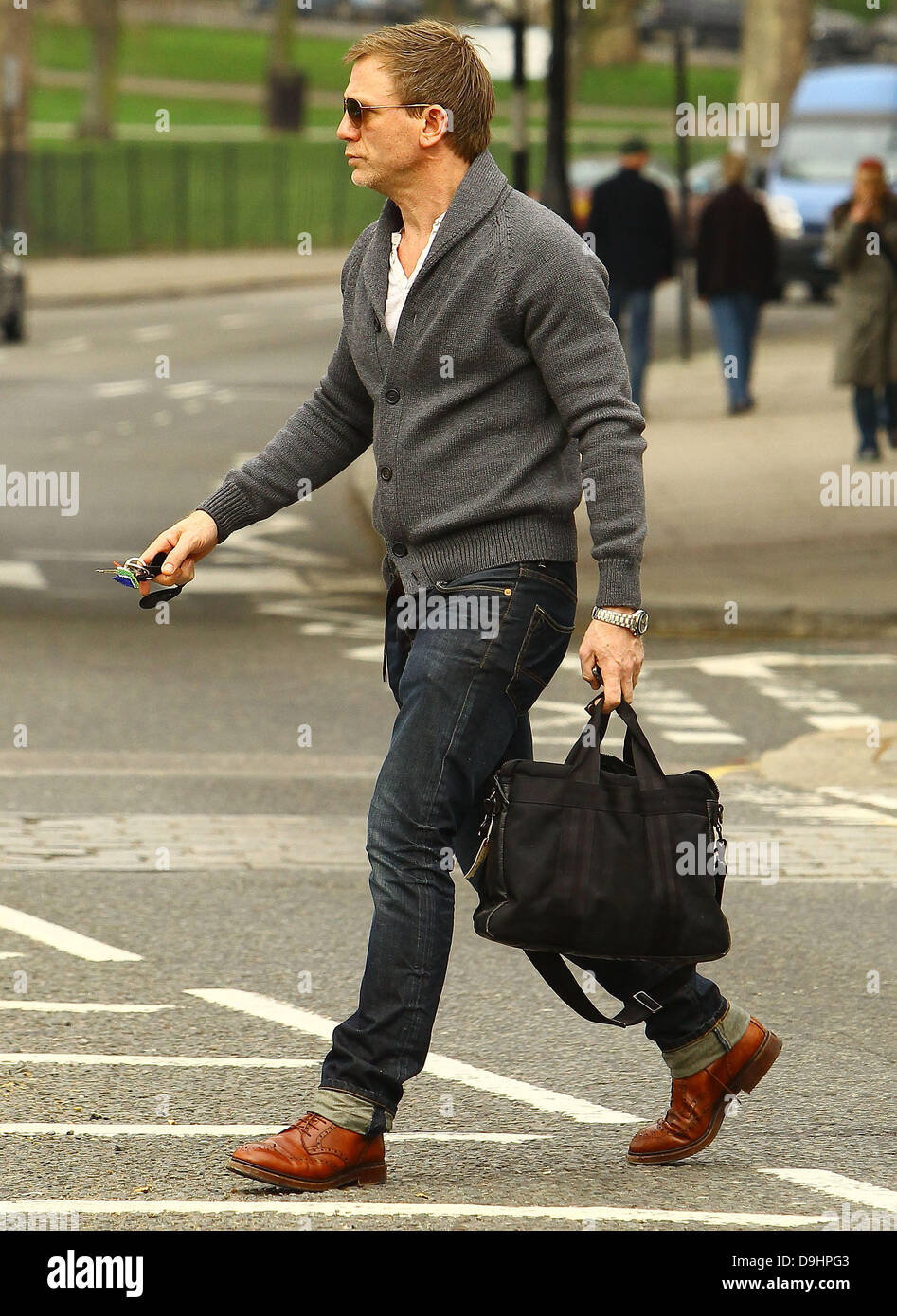 Daniel Craig on his way to a photoshoot London, England - 22.03.11 ...