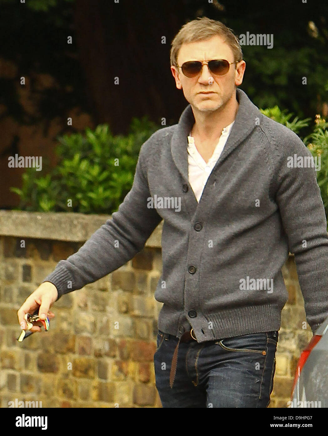 Daniel Craig on his way to a photoshoot London, England - 22.03.11 ...