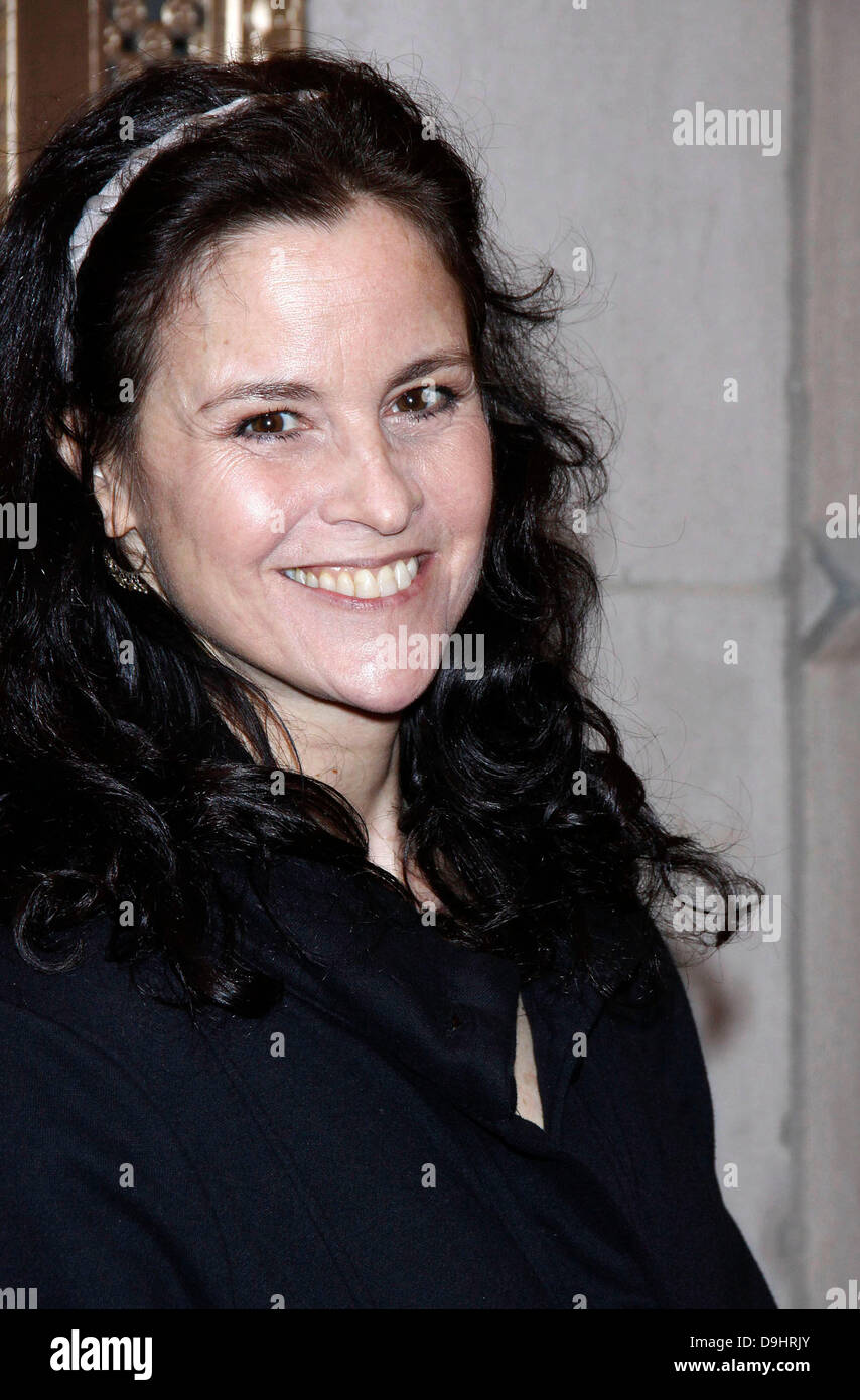 Ally sheedy hi-res stock photography and images - Alamy