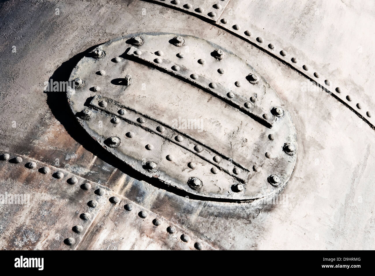 Old kettle hi-res stock photography and images - Alamy