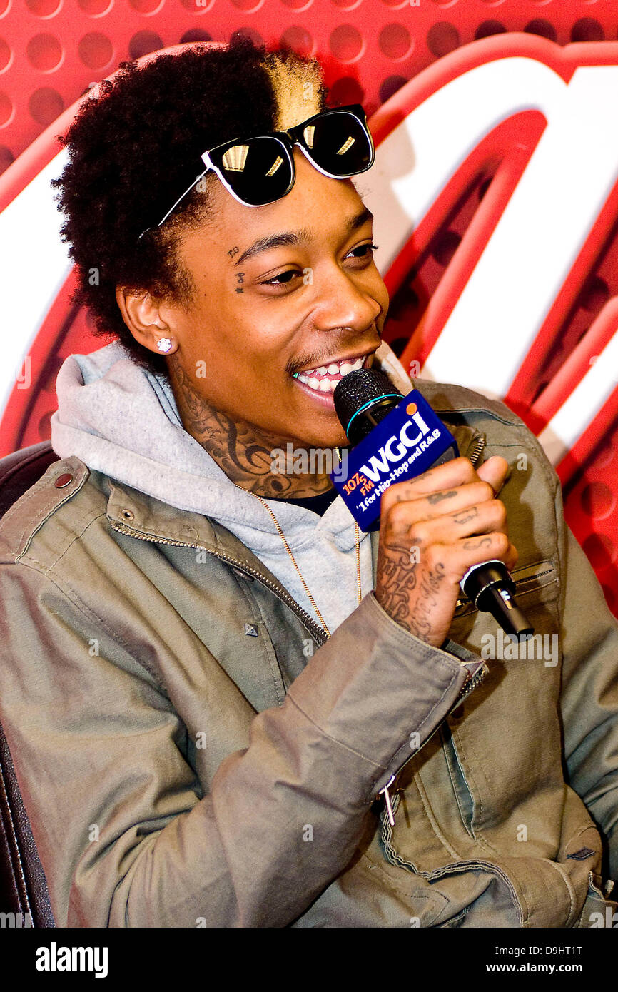 Rapper Wiz Khalifa promoting his latest release 'Rolling Papers' at ...