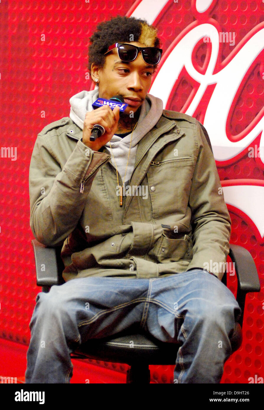 Rapper Wiz Khalifa promoting his latest release 'Rolling Papers' at ...