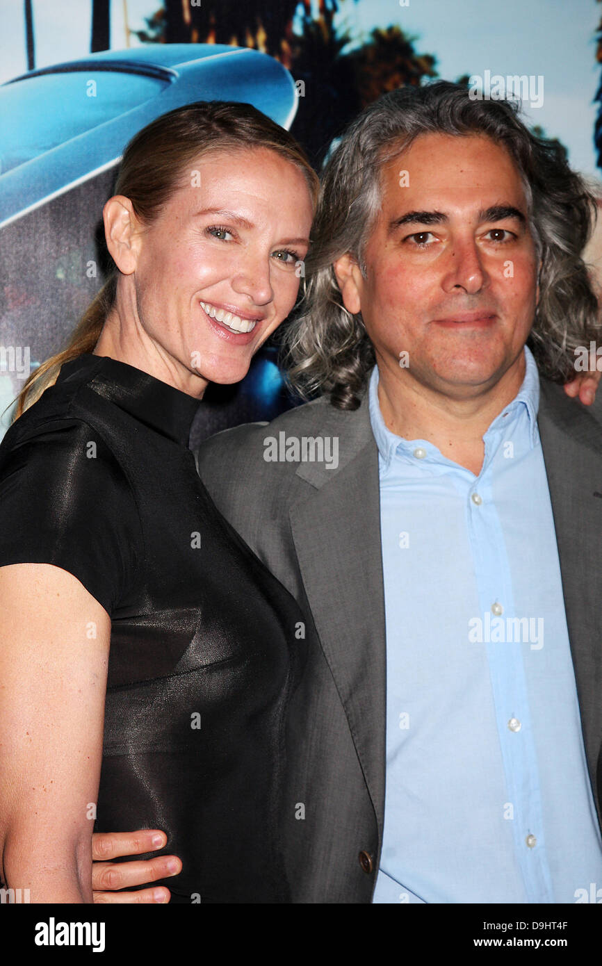 Kelly lynch and mitch glazer hi-res stock photography and images - Alamy
