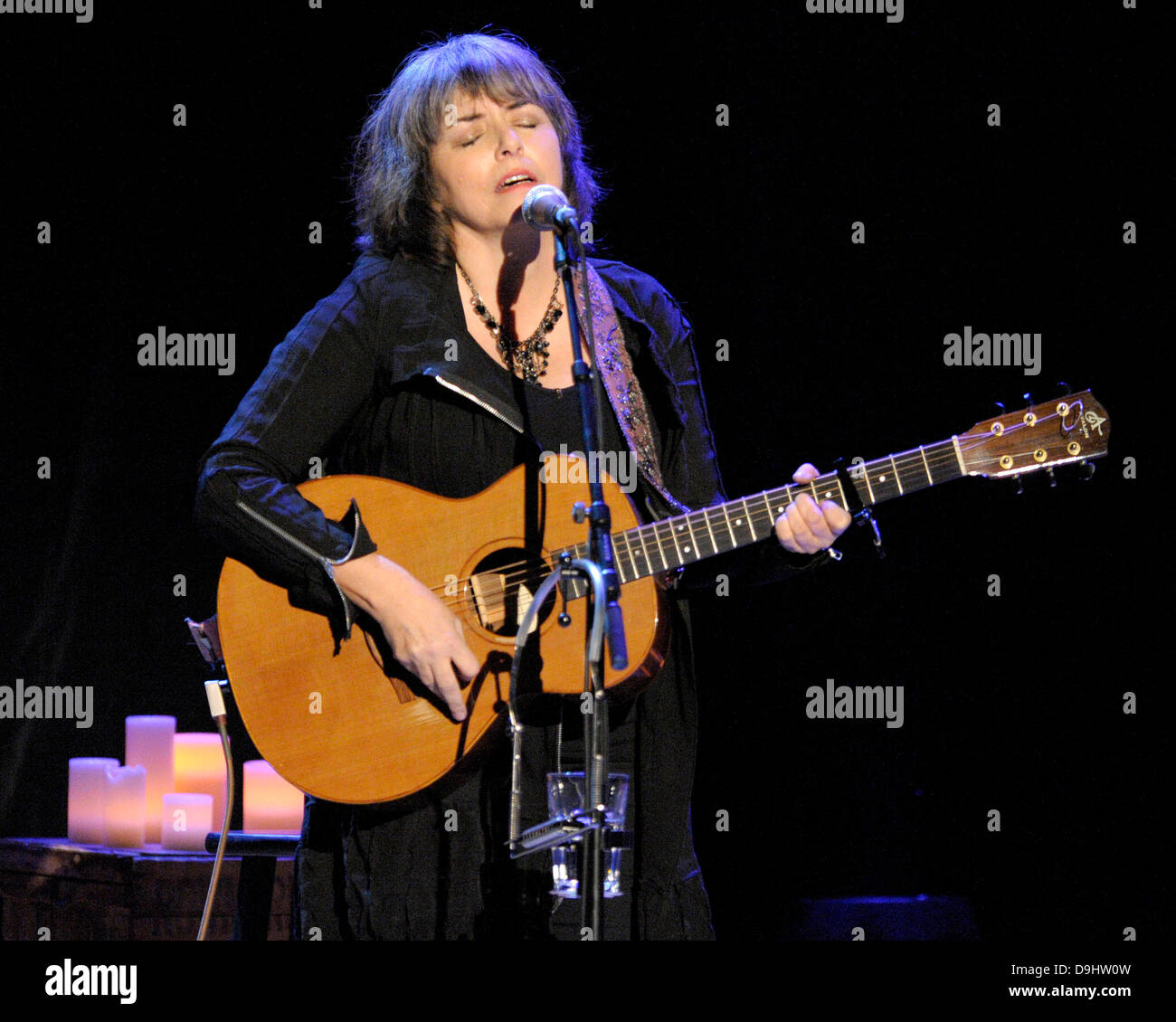 Lynn Miles JUNO Songwriter's Circle held at Massey Hall. Toronto ...
