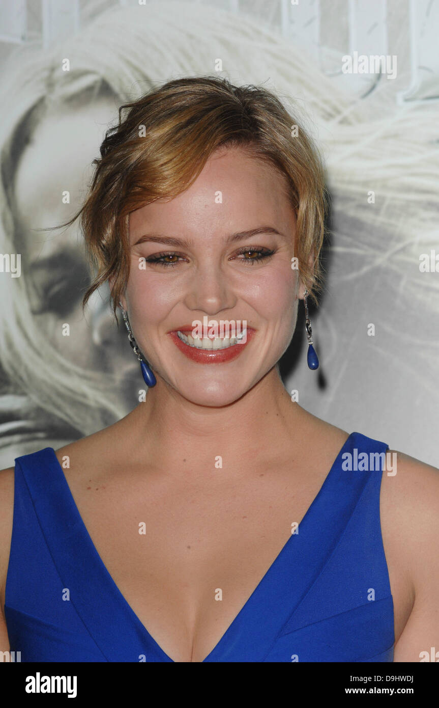 Abbie Cornish Warner Bros. Pictures Los Angeles Premiere of "Sucker ...