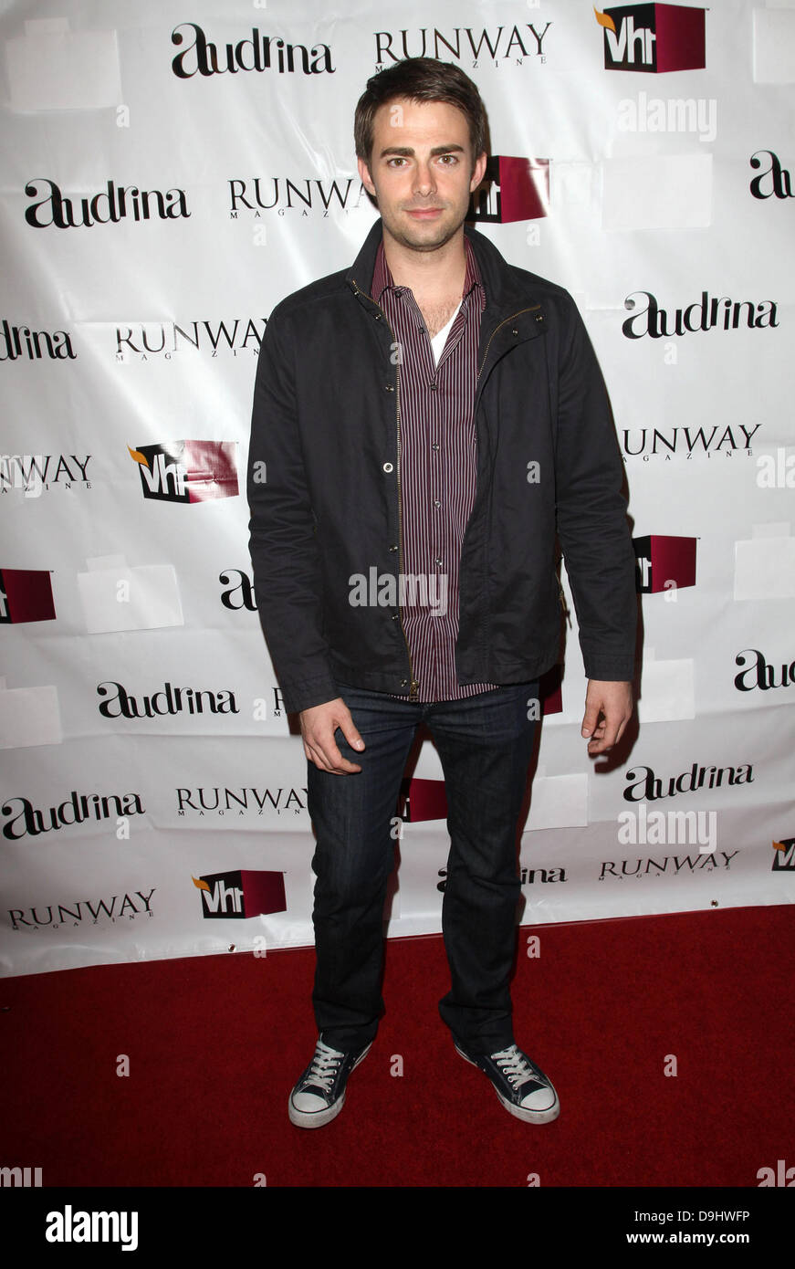 Jonathan Bennett VH1 Joins Runway Magazine To Kick Off Spring With A ...