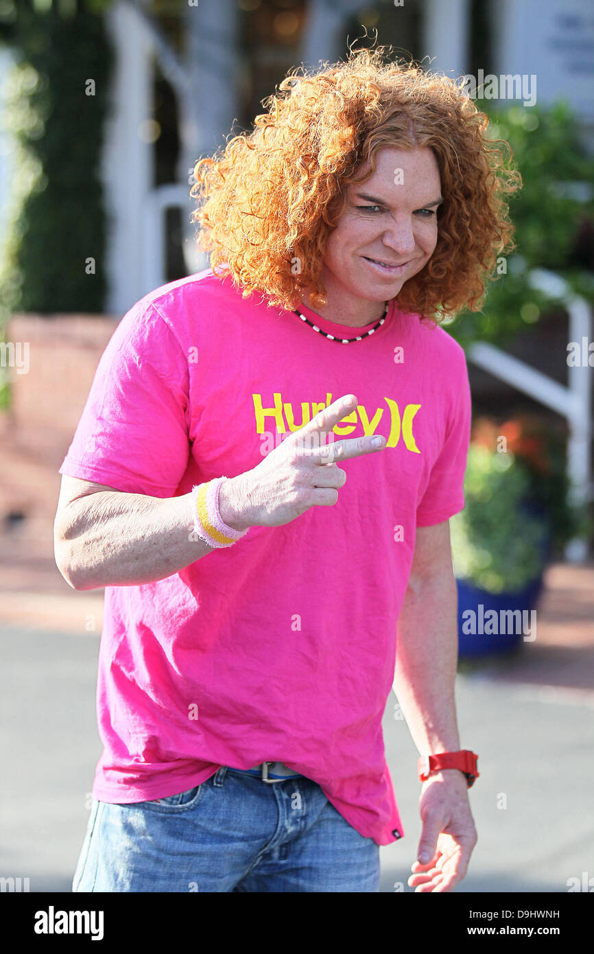 Scott thompson carrot top hi-res stock photography and images - Alamy