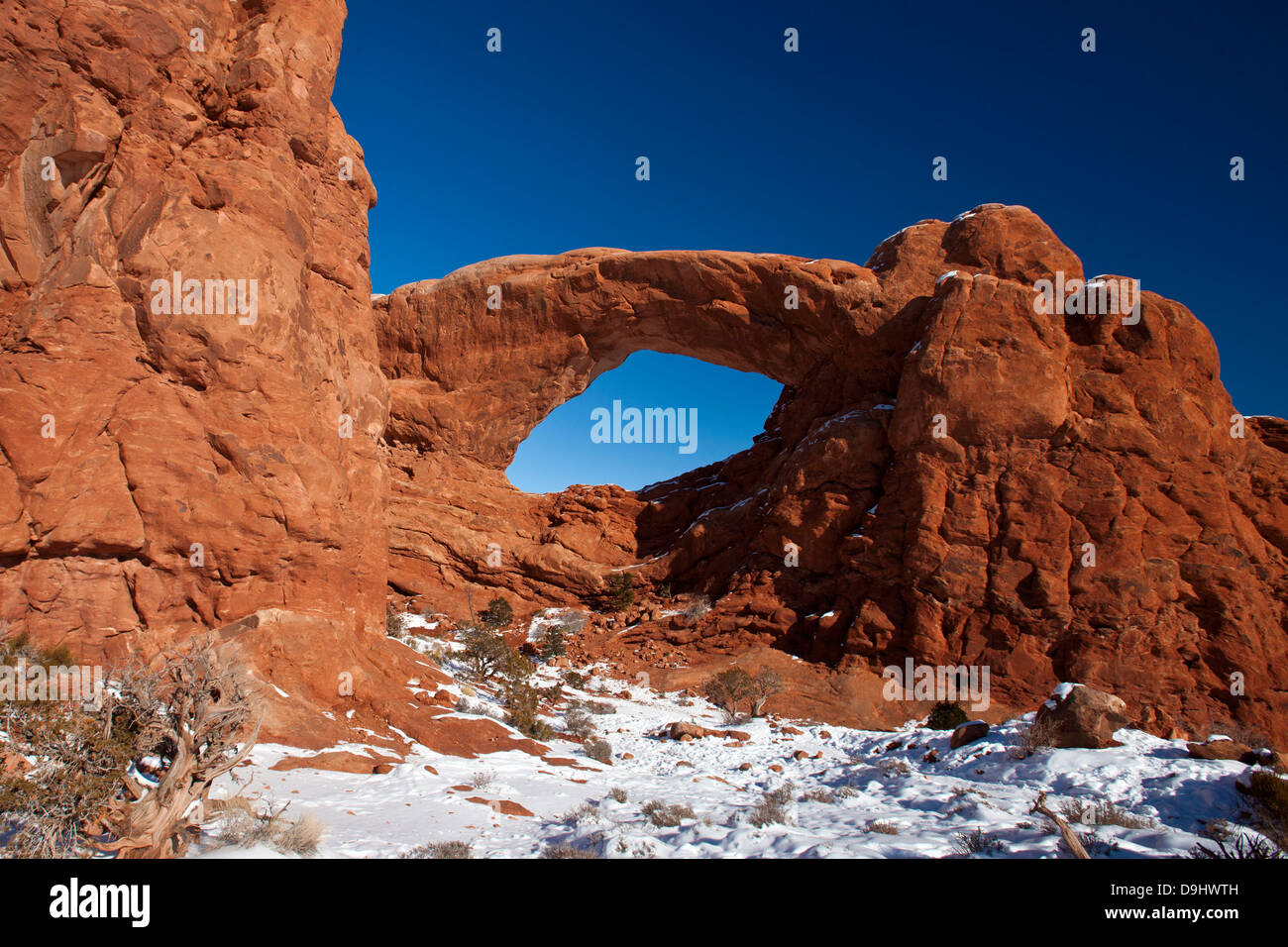 The windows arches hi-res stock photography and images - Alamy