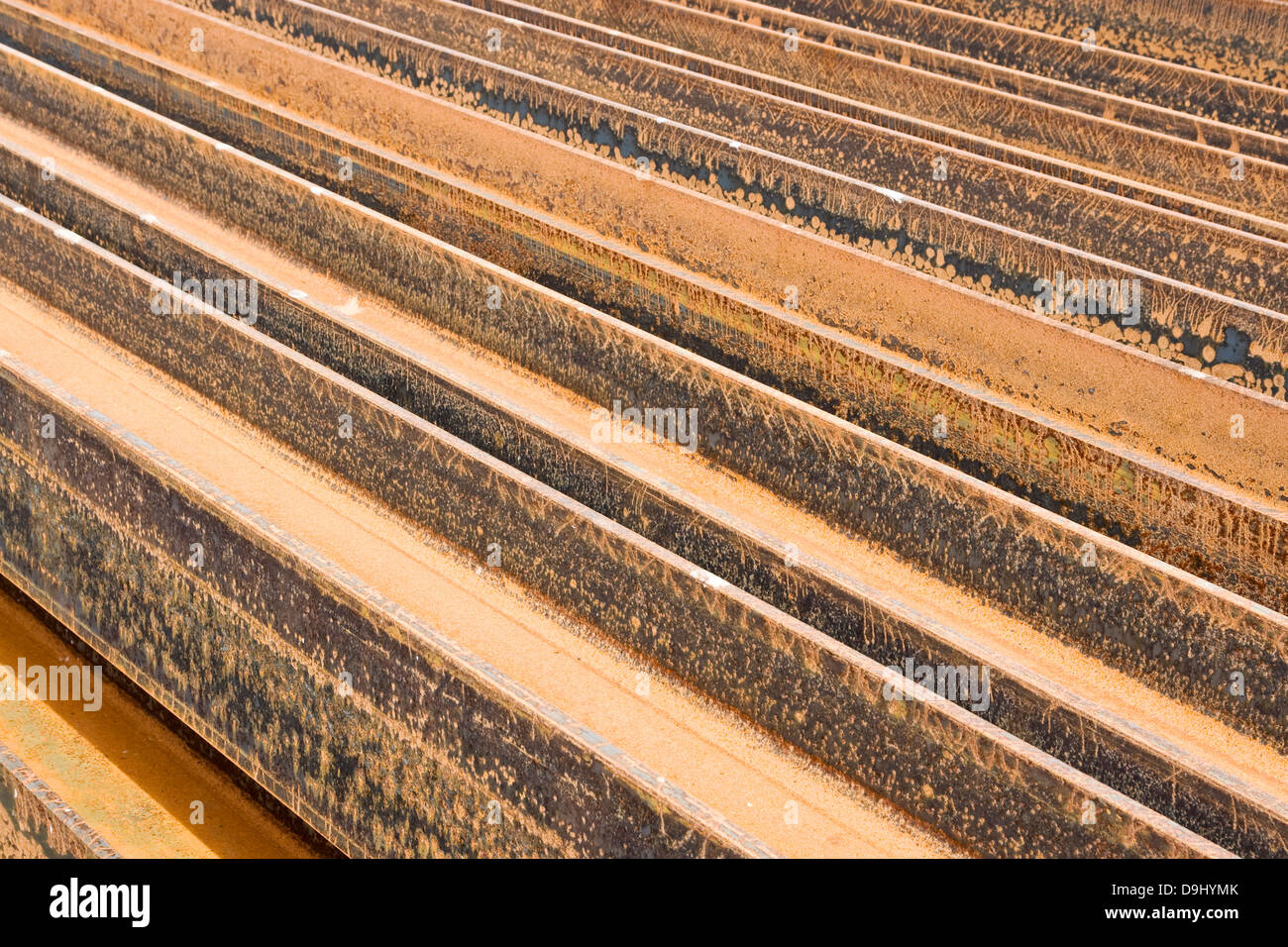 Metal bearer hi-res stock photography and images - Alamy
