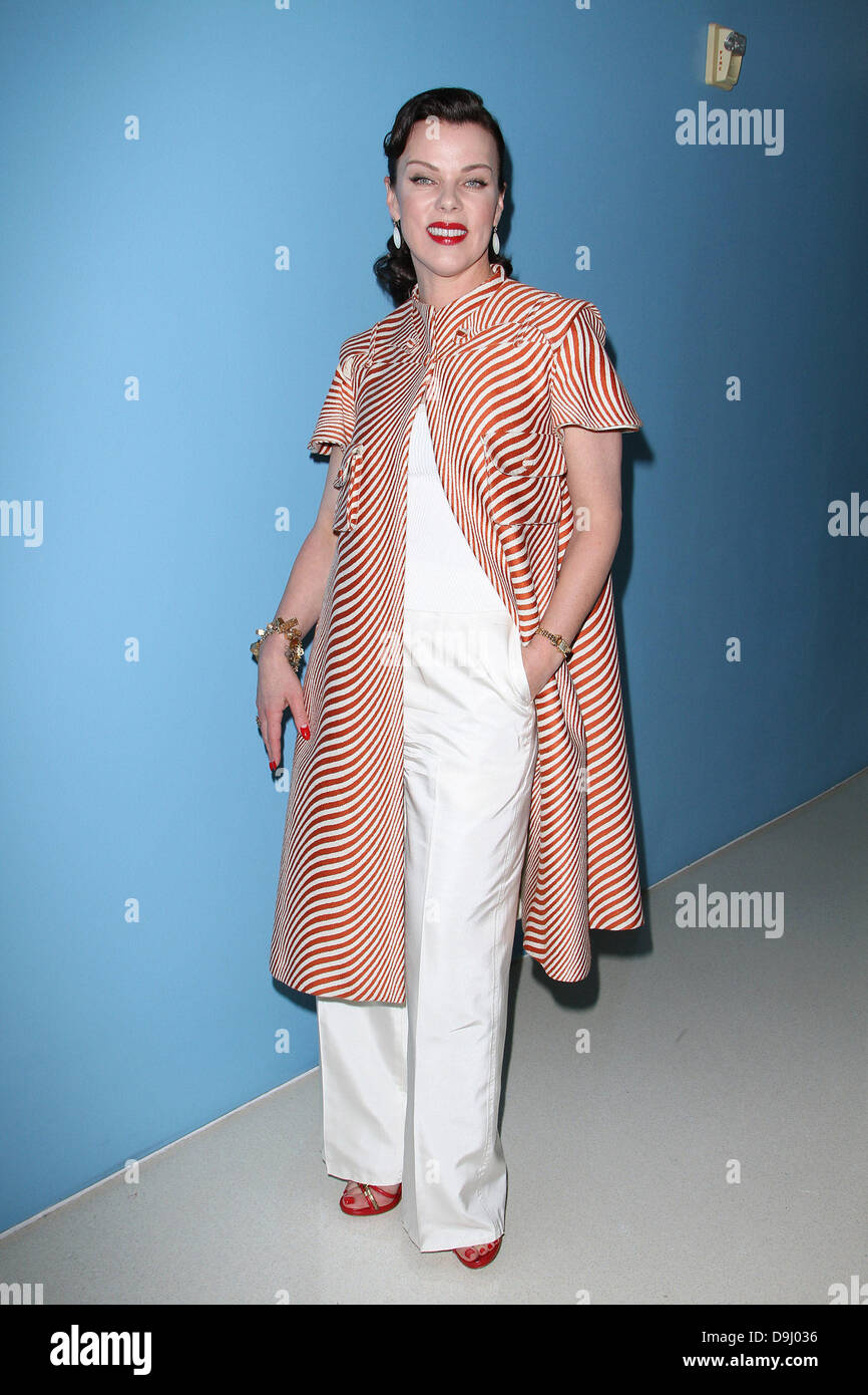Debi Mazar GUESS and Paper Magazine host The Beautiful People Party ...