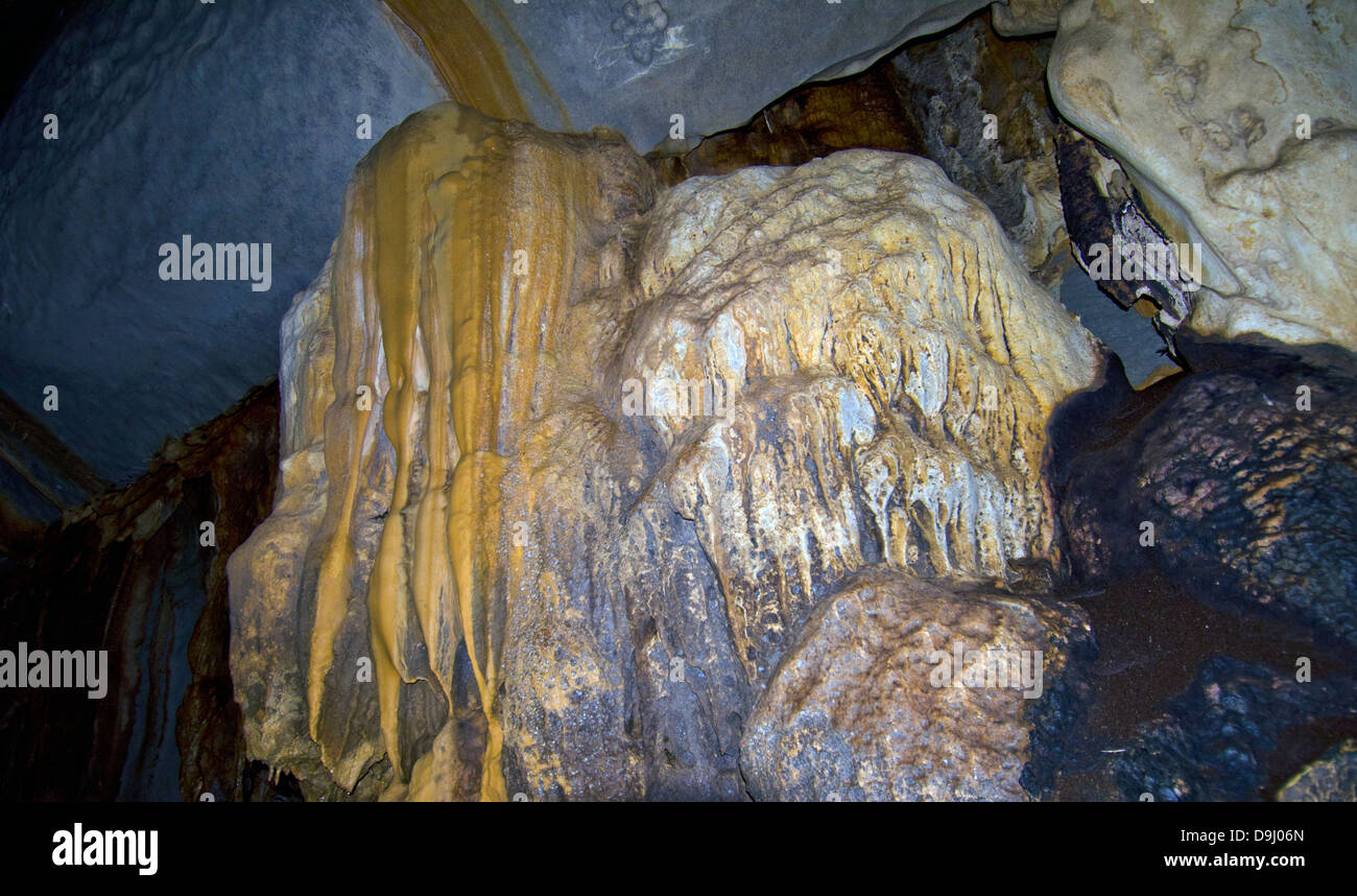 Palawan caves hi-res stock photography and images - Alamy