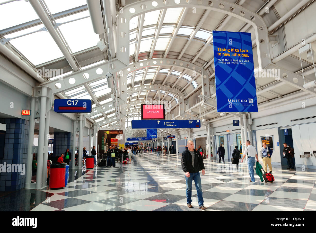 Chicago O'Hare Airport interior Stock Photo - Alamy