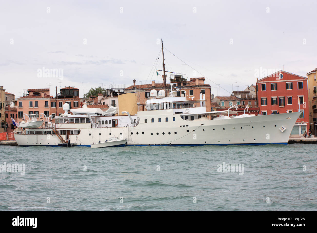 Marala yacht hi-res stock photography and images - Alamy