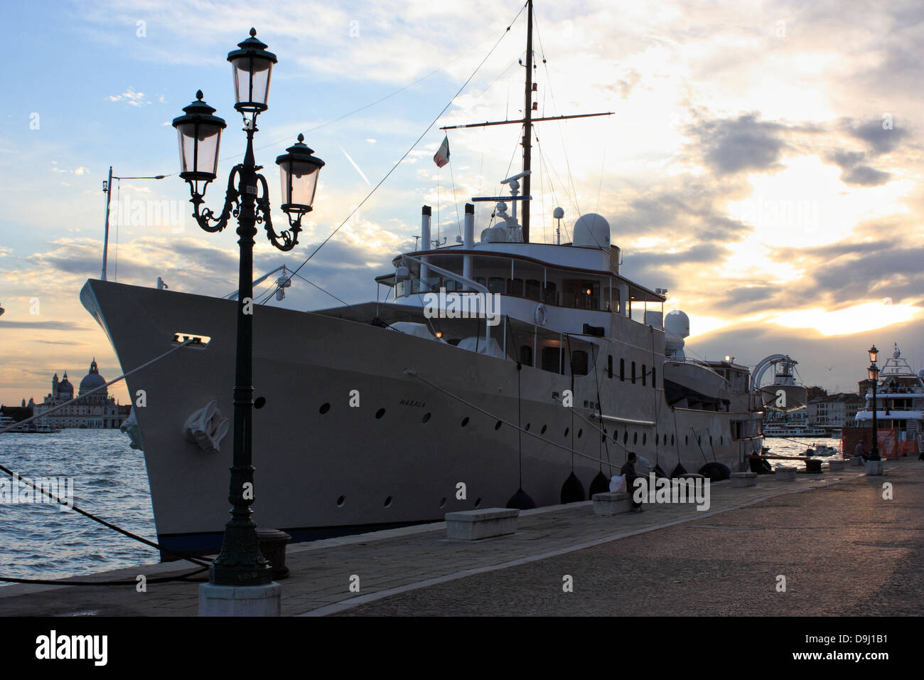 1002603 historic luxury yacht mega megayacht megayachts mega yacht mega ...