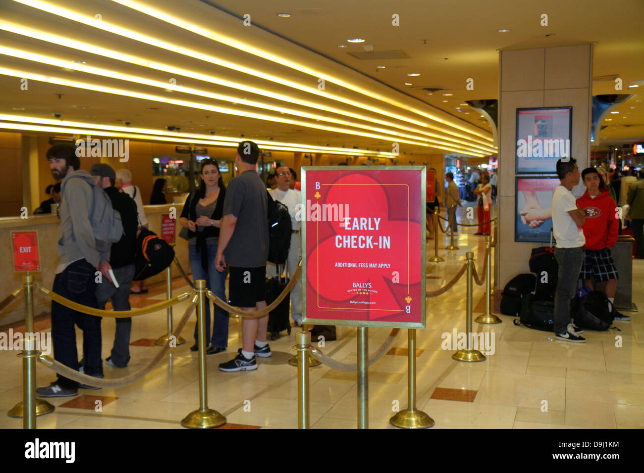 Reception Hotel Queue High Resolution Stock Photography and Images - Alamy