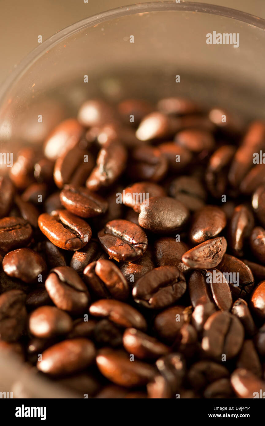 Shiny beans hi-res stock photography and images - Alamy