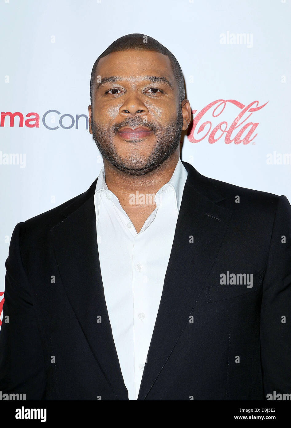 Tyler perry 2011 hi-res stock photography and images - Alamy