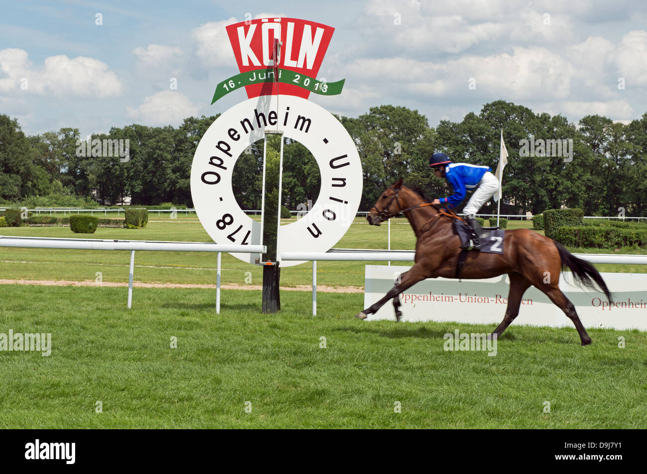 Cologne racecourse hi-res stock photography and images - Alamy