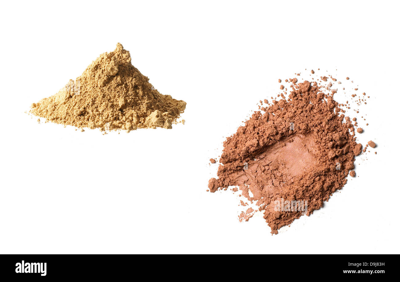 loose powder makeup scatter pile cut out onto a white background Stock ...
