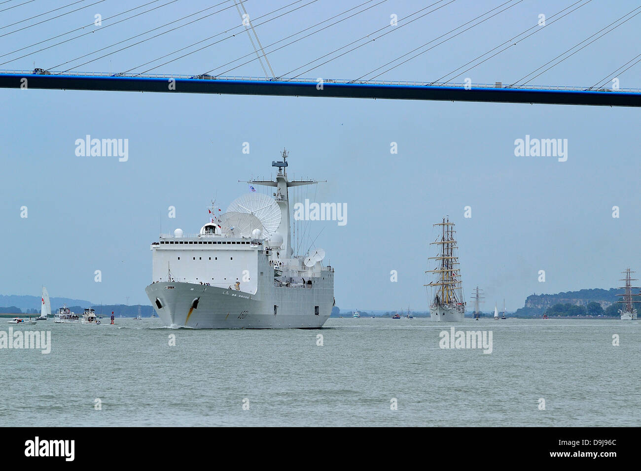 Monge hi-res stock photography and images - Alamy