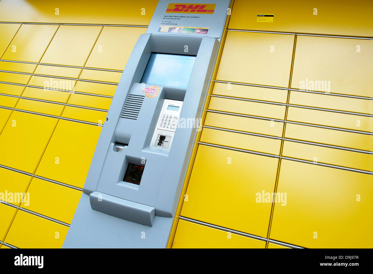 Package station of DHL Stock Photo - Alamy