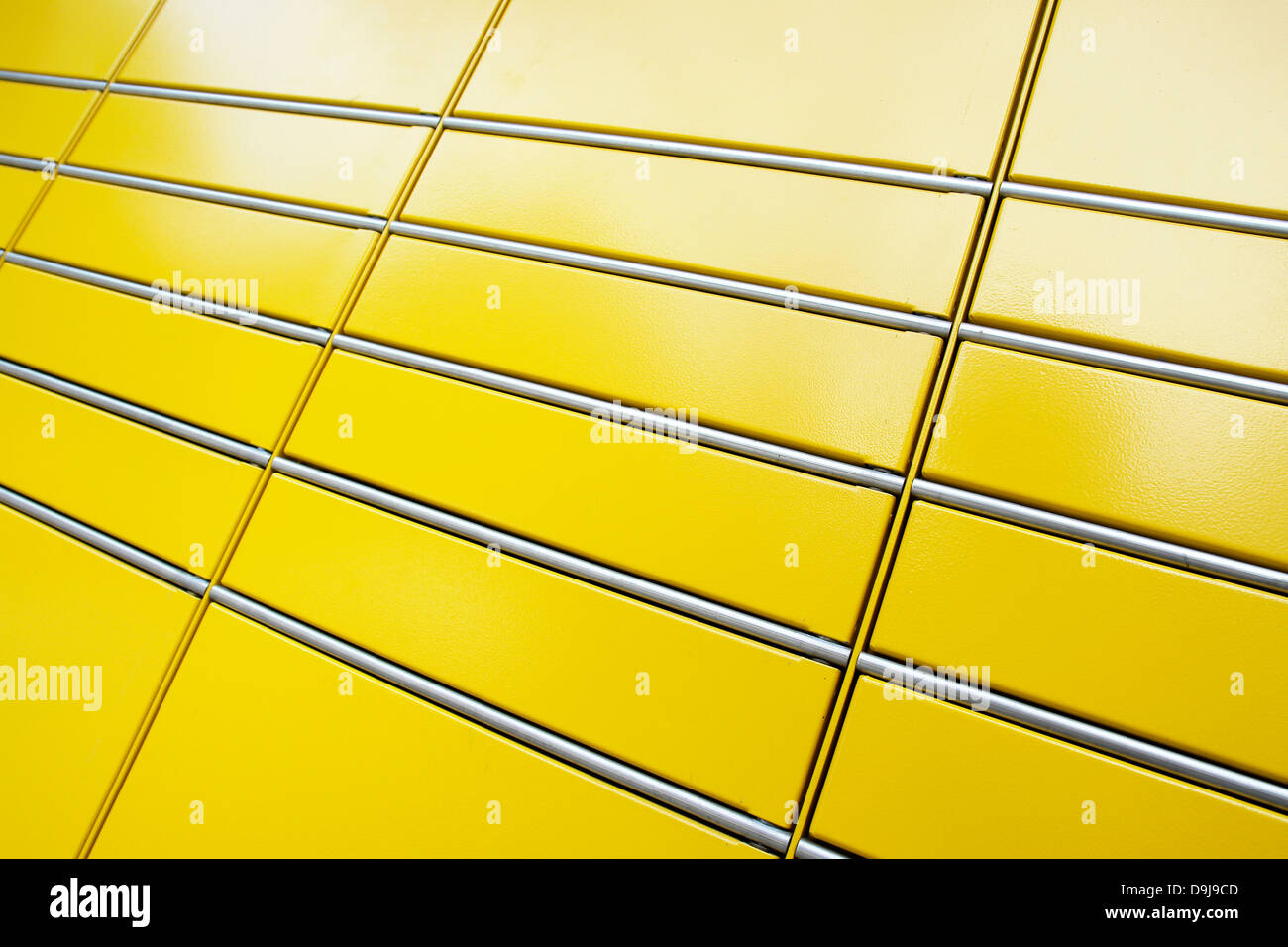 Package station of dhl hi-res stock photography and images - Alamy