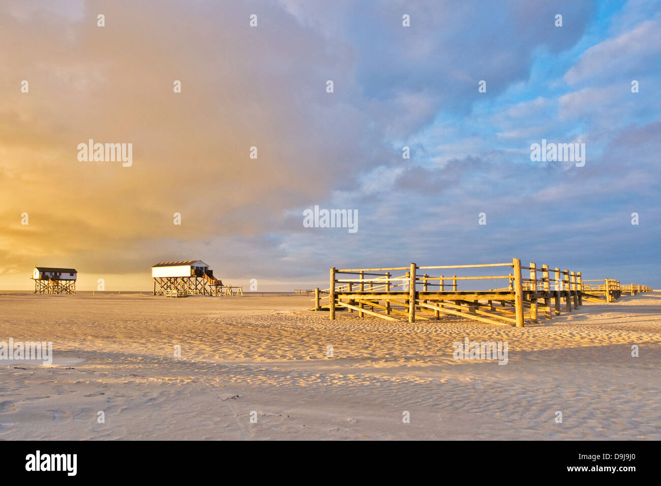 Beach scenery by the North Sea in the spring, Beach scenery At the ...