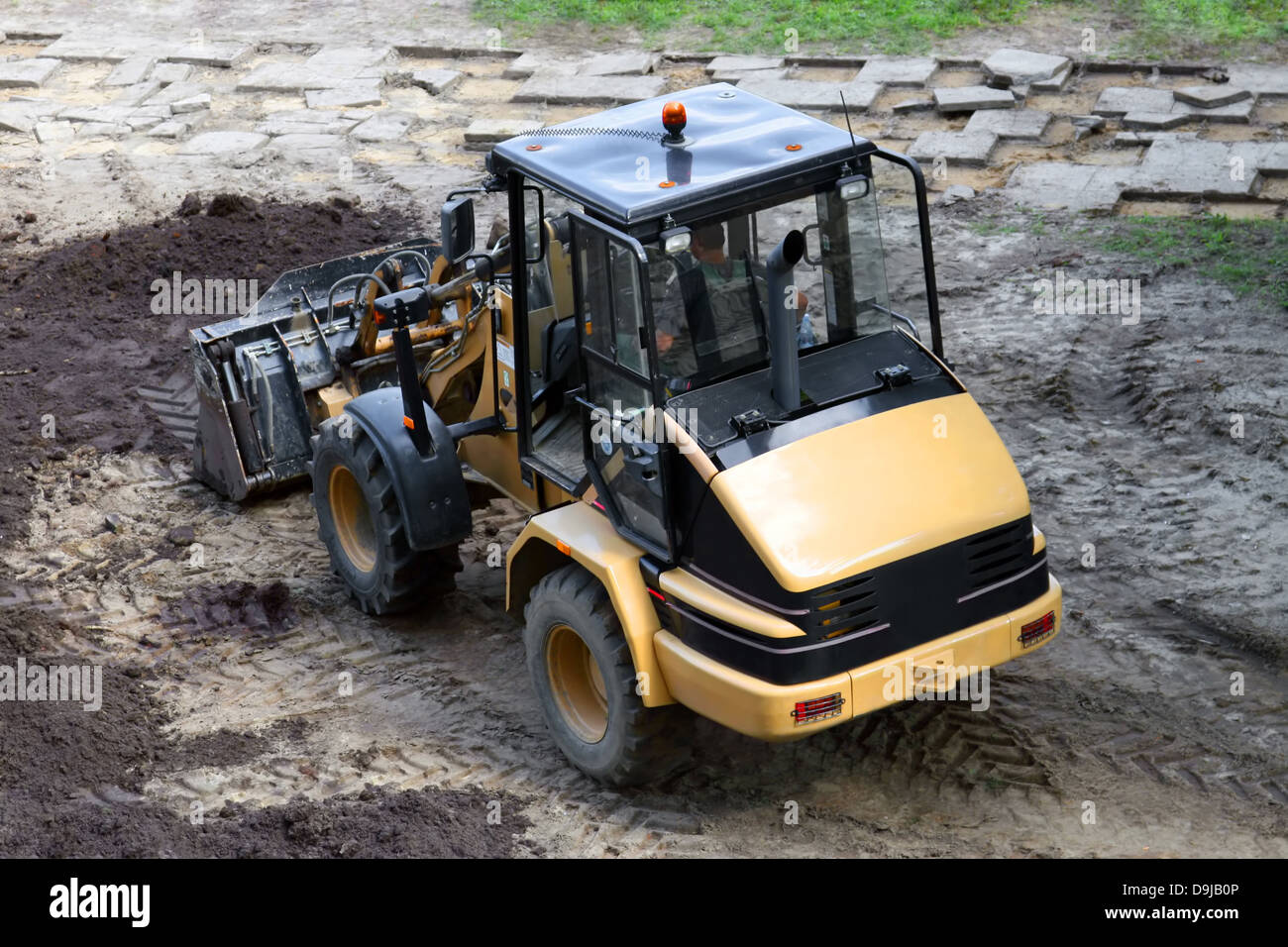 Earth mover hi-res stock photography and images - Alamy