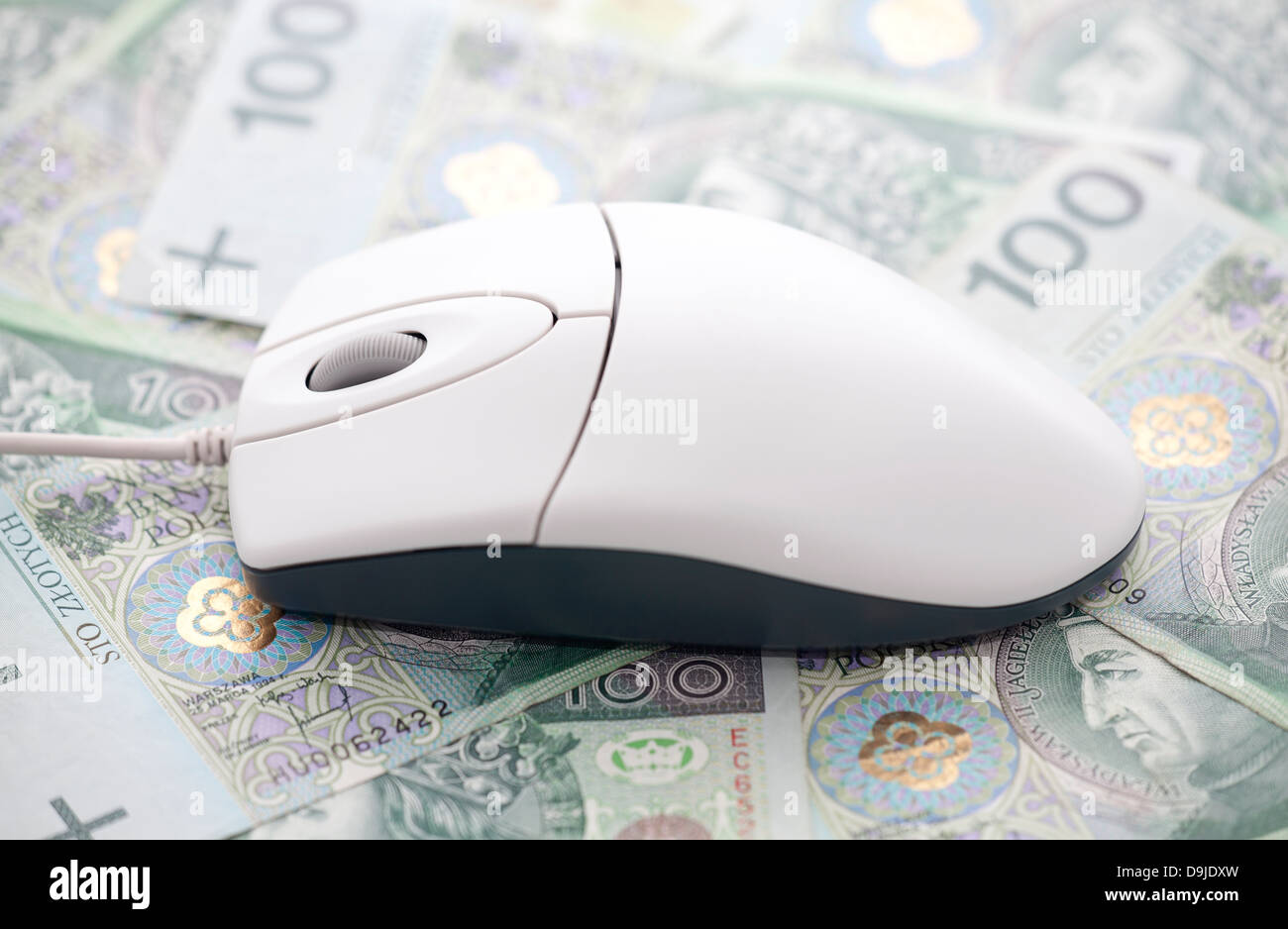 Money technology hi-res stock photography and images - Alamy