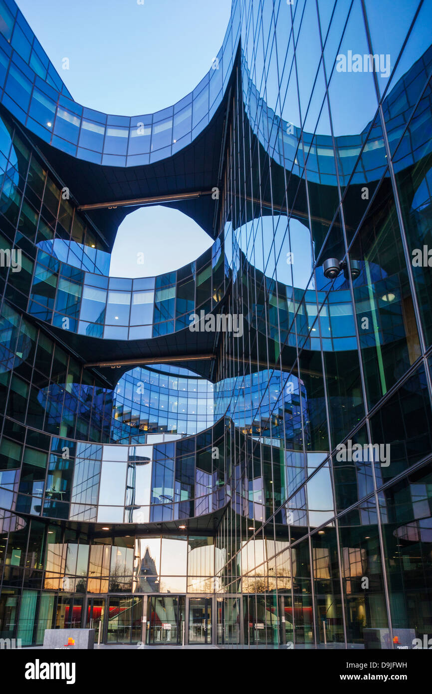 England, London, Southwark, More London Piazza, 7 More London Riverside ...